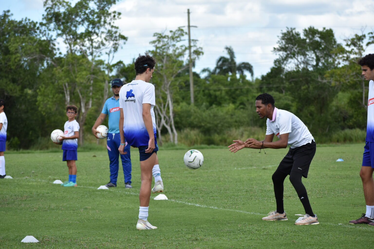 Garrincha Football Club | Soccer Classes | Casa de Campo
